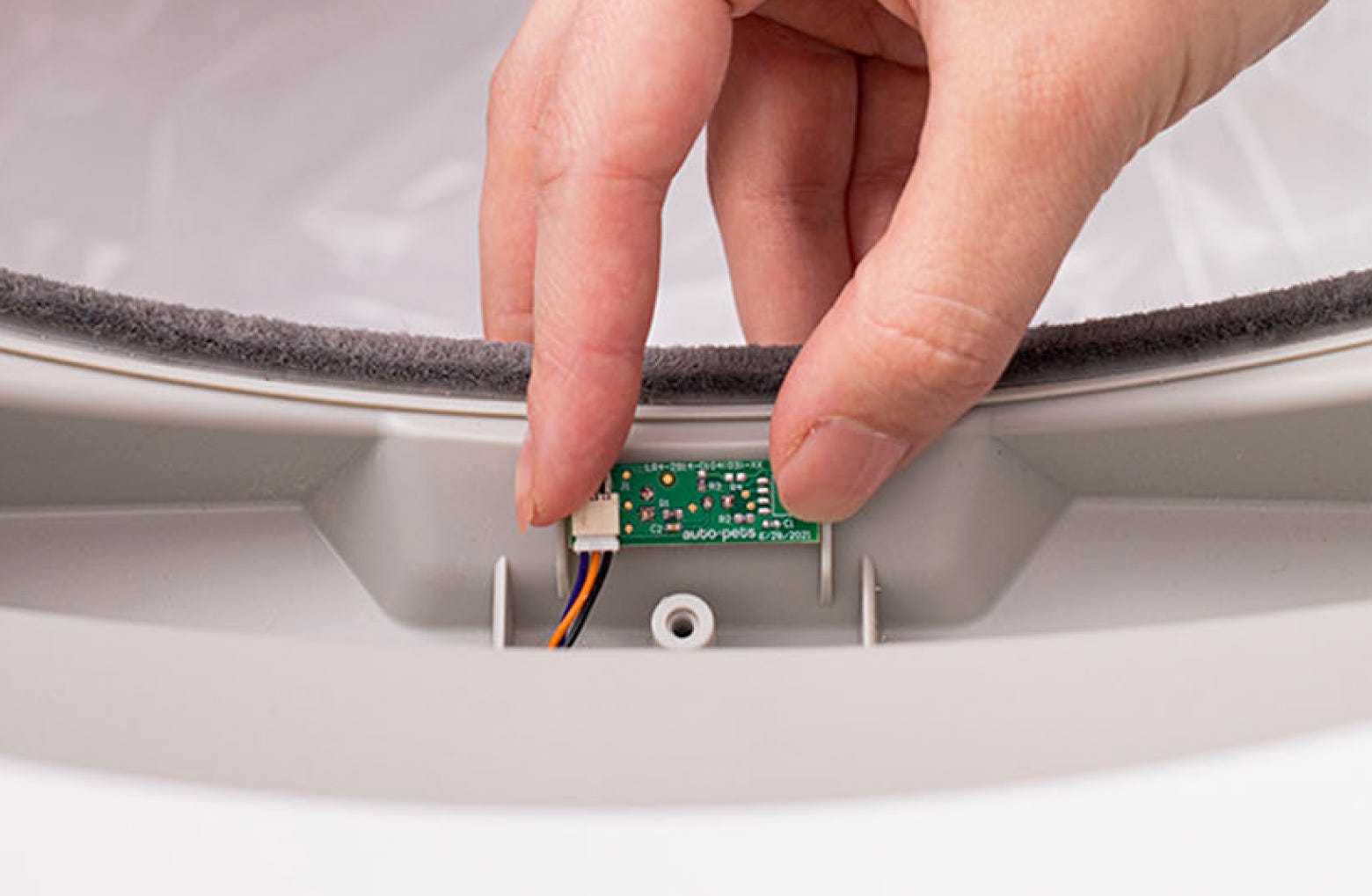 Litter-Robot 4 Cat Presence Sensor Installation Guide | Litter-Robot