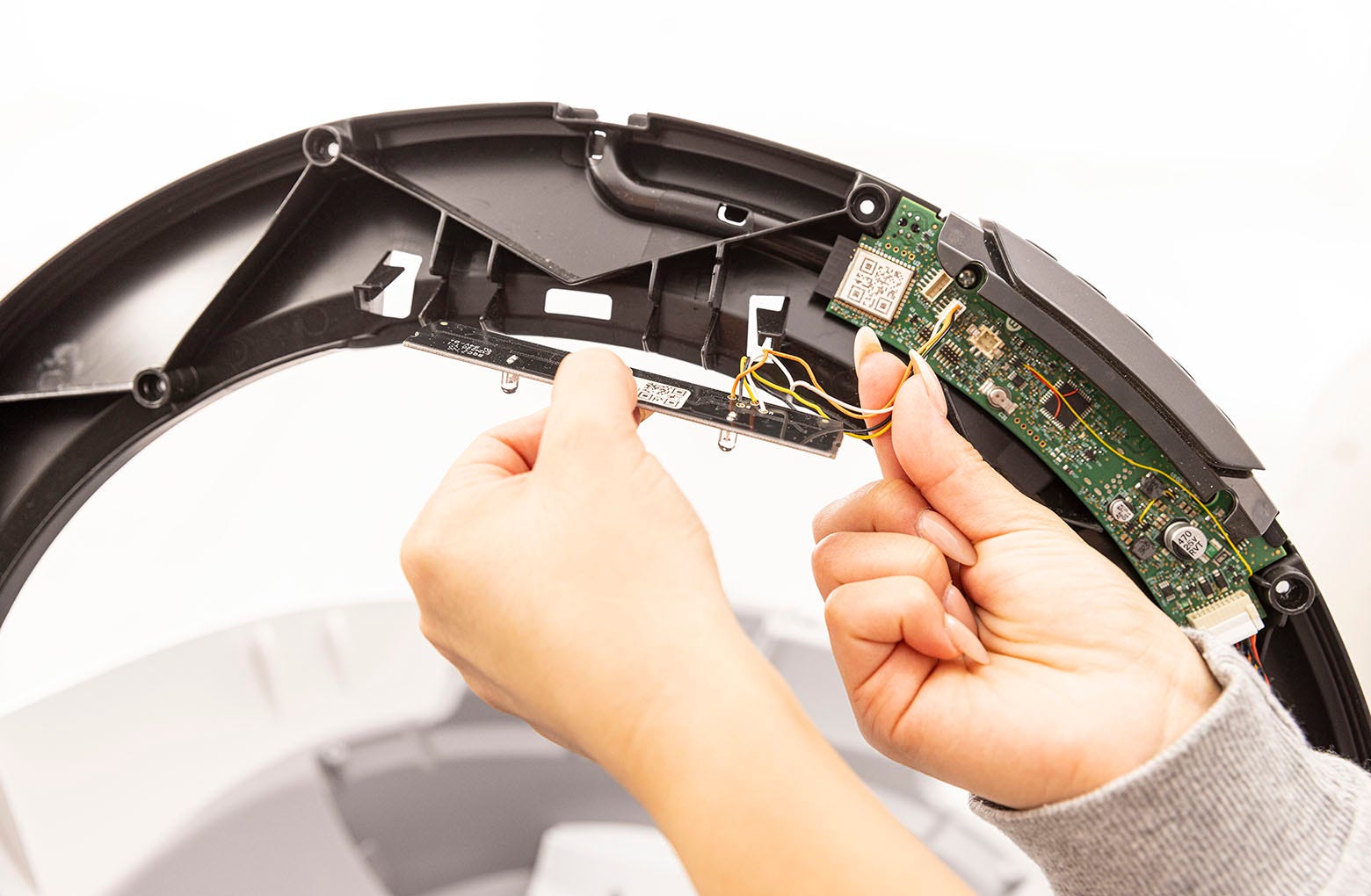 Litter-Robot 4 Laser Board Installation | Litter-Robot