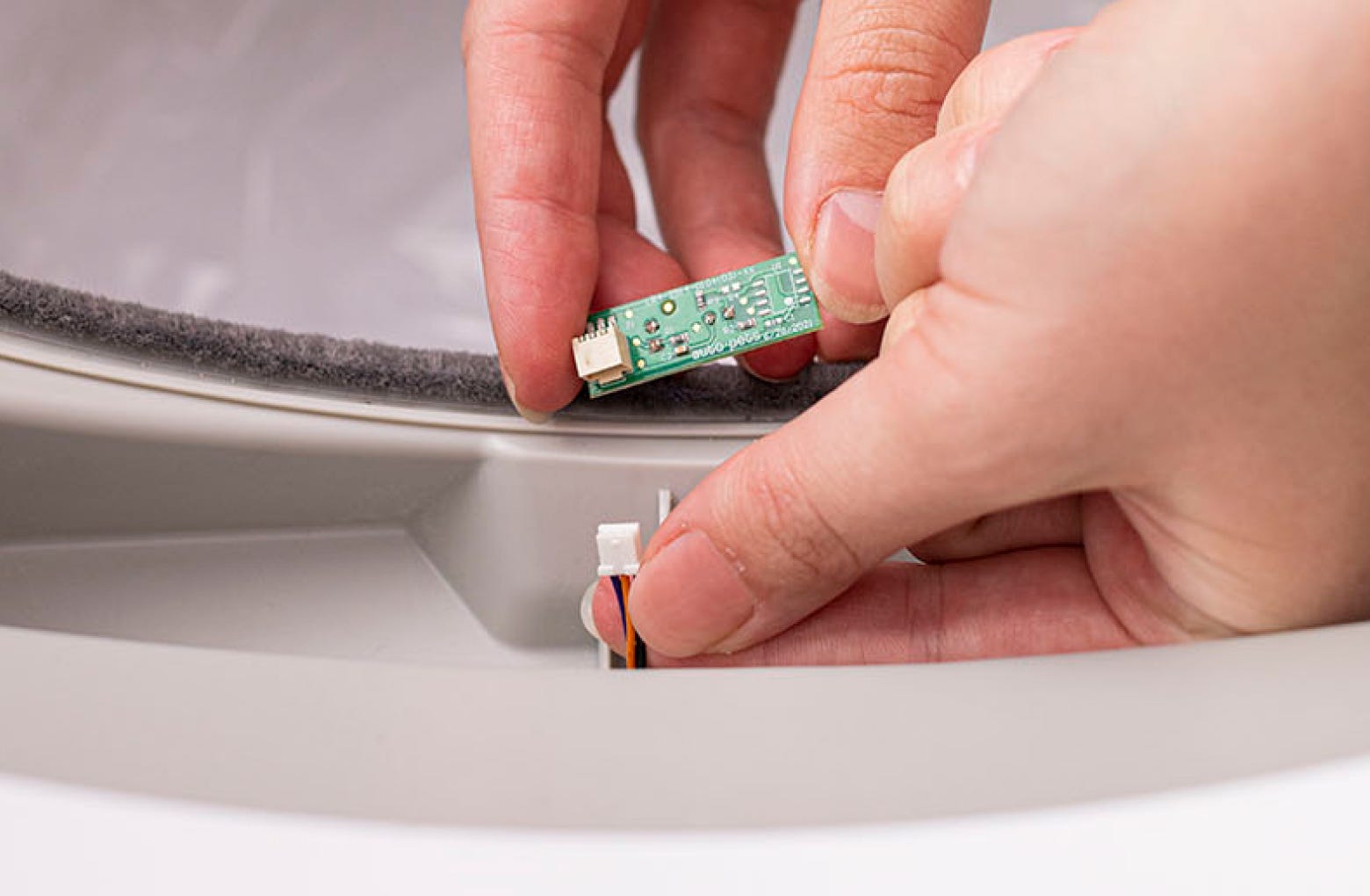 Litter-Robot 4 Cat Presence Sensor Installation Guide